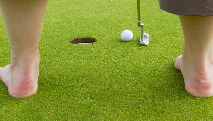 9 Benefits Of Golfing Barefoot